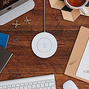 Belkin F7U027DRWHT Indoor White Mobile Device Charger