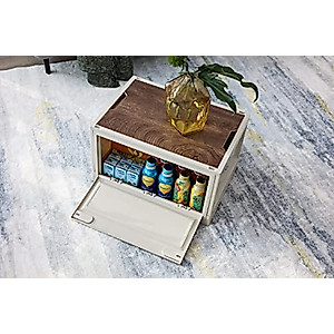 The foldable outdoor camping storage box has a large capacity of 40L, the foldable storage box equipped with a wooden cover and rollers can be used for indoor,car trunk and camping.