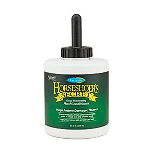 Farnam Horseshoer's Secret Deep-Penetrating Hoof Oil for Horses, Conditions Dry Hooves and Prevents Cracks, Splits and Contracted Heels, Contains Avocado Oil, 32 Oz.