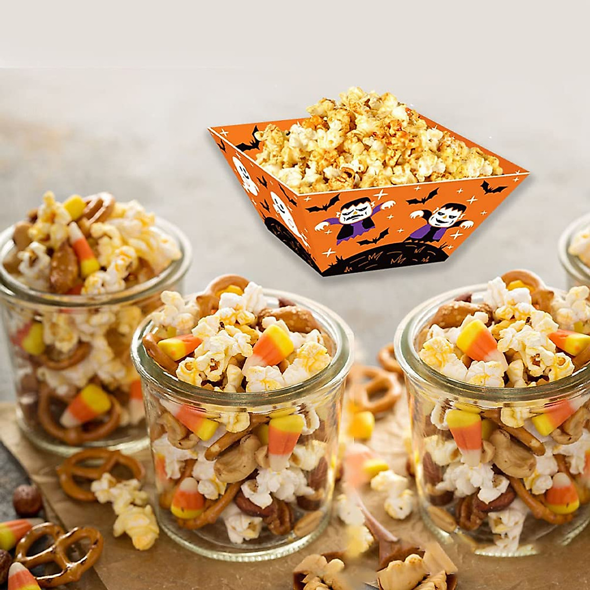 Cabilock 12pcs Halloween Paper Food Trays Paper Serving Bowls Snack Candy Tray Paper Food Serving Tray Paper Container Snack Packing Box for Hot Dogs Tacos Fries Nachos