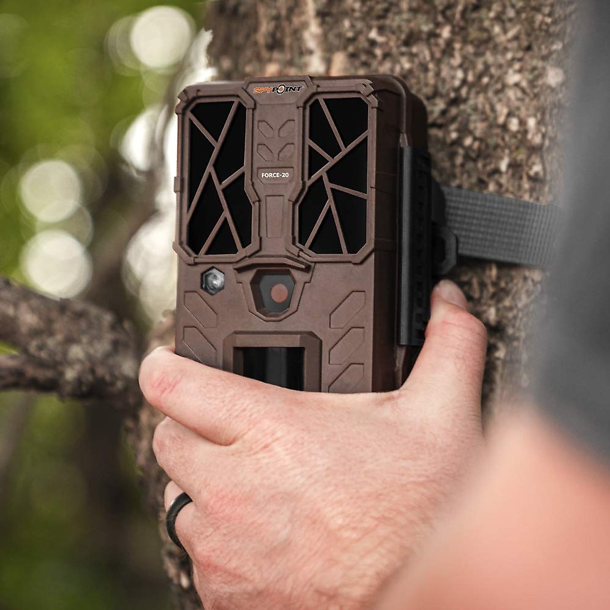 SPYPOINT FORCE-20 Trail Camera 20MP HD Video w/ 48x High Power LEDs & Infrared Boost Tech for GREAT NIGHT IMAGE, 80' Flash Range, Low Glow Backlit Setup LCD Screen