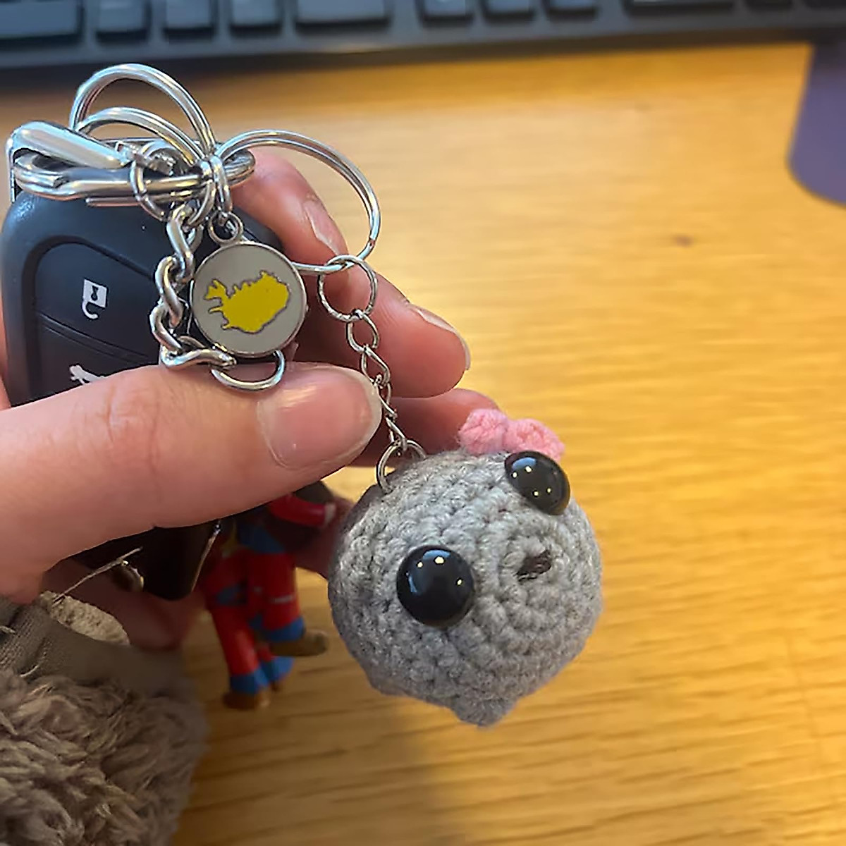 Agromusk Cute Sad Hamster Meme Keychain,Crochet Plush Sad Hamster Meme with Bow Key Rings Chains Bag Charms Kawaii Girl Hamster Handmade Gifts Decor