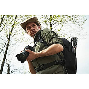 Sony a7R III Mirrorless Camera: 42.4MP Full Frame High Resolution Interchangeable Lens Digital Camera with Front End LSI Image Processor, 4K HDR Video and 3" LCD Screen - ILCE7RM3/B Body, Black