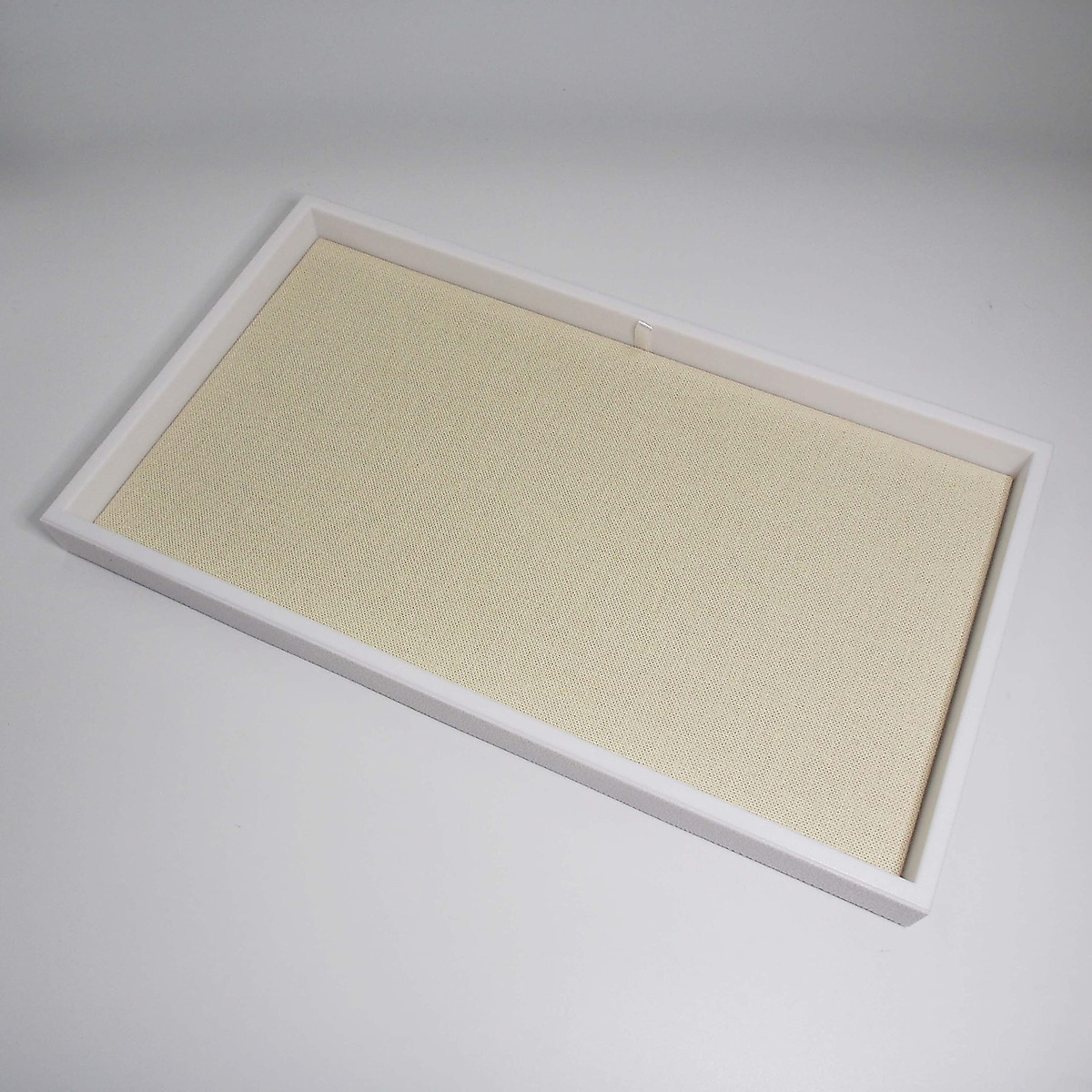 888 Display 5 Pack Beige Linen Jewelry Pads Jewelry Organizer can be used with any standard size trays. Ideal to use for organizing jewelry at a store or just at home.