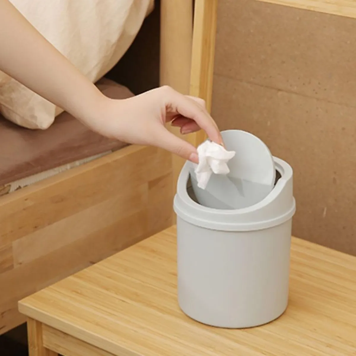 Desk Trash Can with Lid, Pop Up Countertop Wastebasket Small Garbage Can, Tiny Countertop Waste Basket Small Table Top Covered Garbage Bin for Desk Top