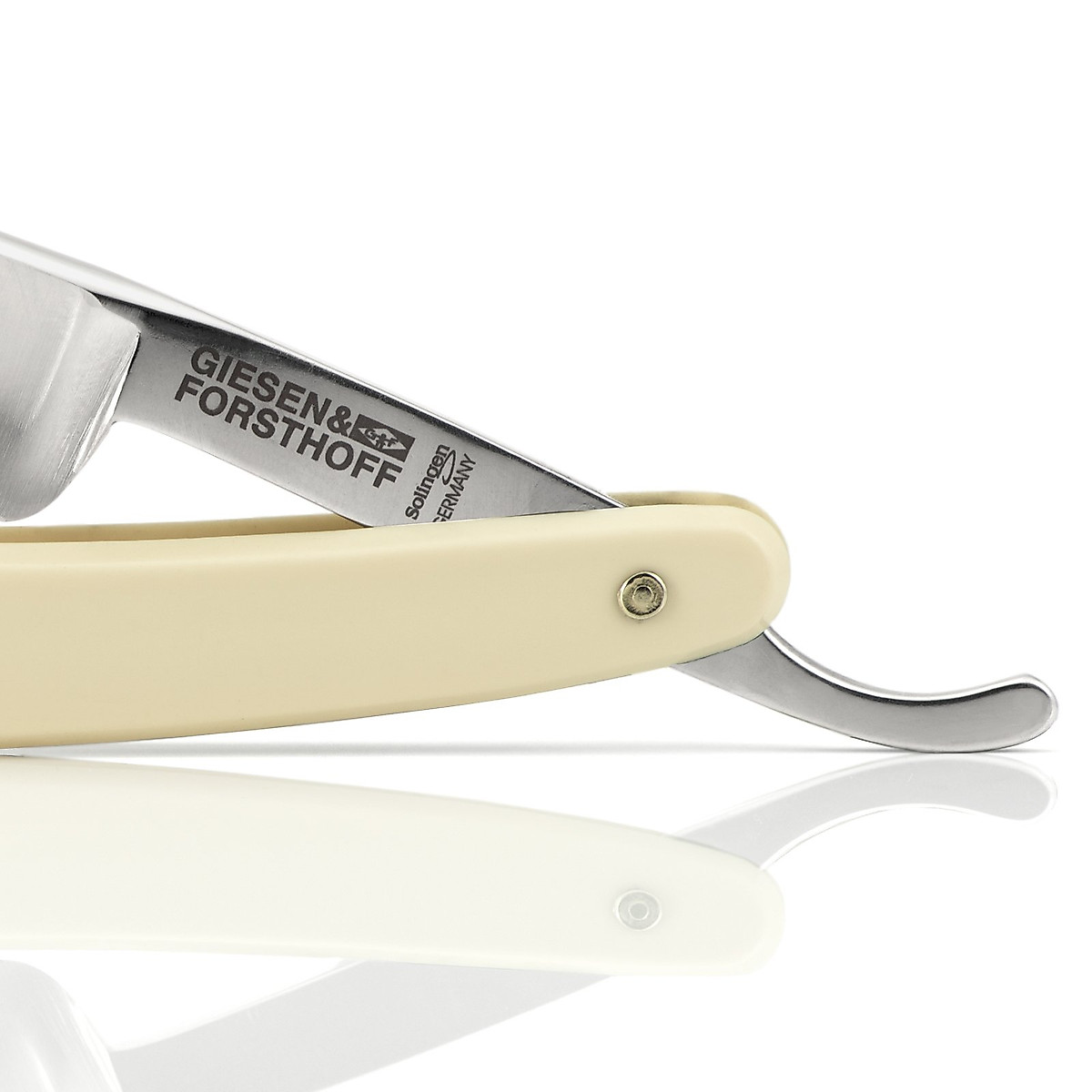 Timor Straight Razor, Carbon Steel Blade 5/8", Ivory Plastic Handle | Handcrafted in Solingen (Germany)