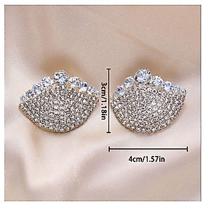 Cusmyre Women Rhinestone Shell Nipple Pasties Body Chain Rave Rhinestone Nipple Cover Sticker Crystal Chest Nipple Sticker Gold