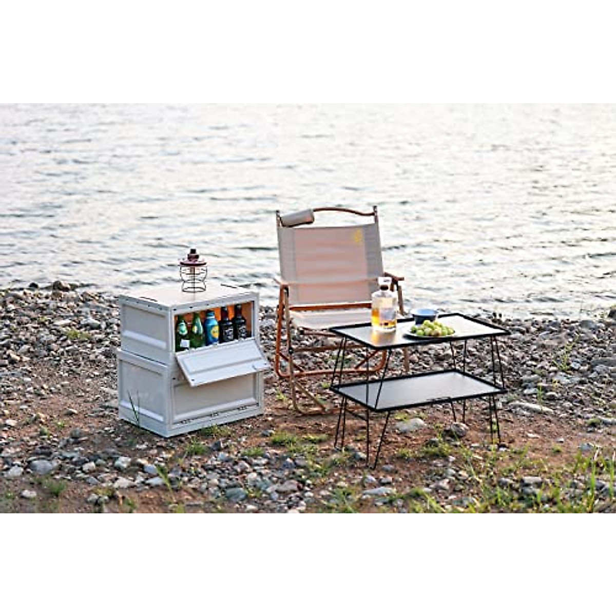 The foldable outdoor camping storage box has a large capacity of 40L, the foldable storage box equipped with a wooden cover and rollers can be used for indoor,car trunk and camping.