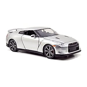 Fast & Furious '09 Nissan R35 Vehicle 1:24 Diecast By Jada Toys, Silver