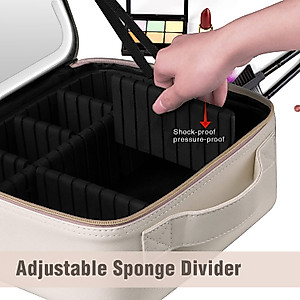 AZ GOGO Travel Makeup Bag with Light up Mirror, Makeup Train Case with Lighted Mirror 3 Color Brightness, Waterproof Portable Cosmetic Bag Organizer (Creamy White)