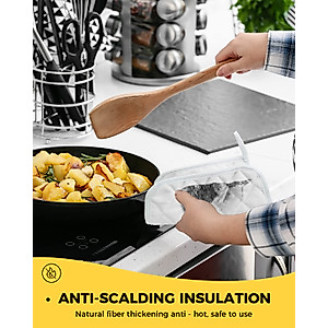 4 Pack Pot Holders for Kitchen,Highland Cow Portrait Heat Proof Potholder Hot Pads Trivet,Scotland Scottish Animal Washable Coaster Potholders for Cooking Baking Grilling