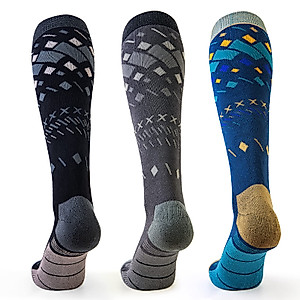 OutdoorMaster Unisex Ski Socks,Skiing and Snowboarding Socks for Men & Women with Over the Calf Design/Non-Slip Cuff