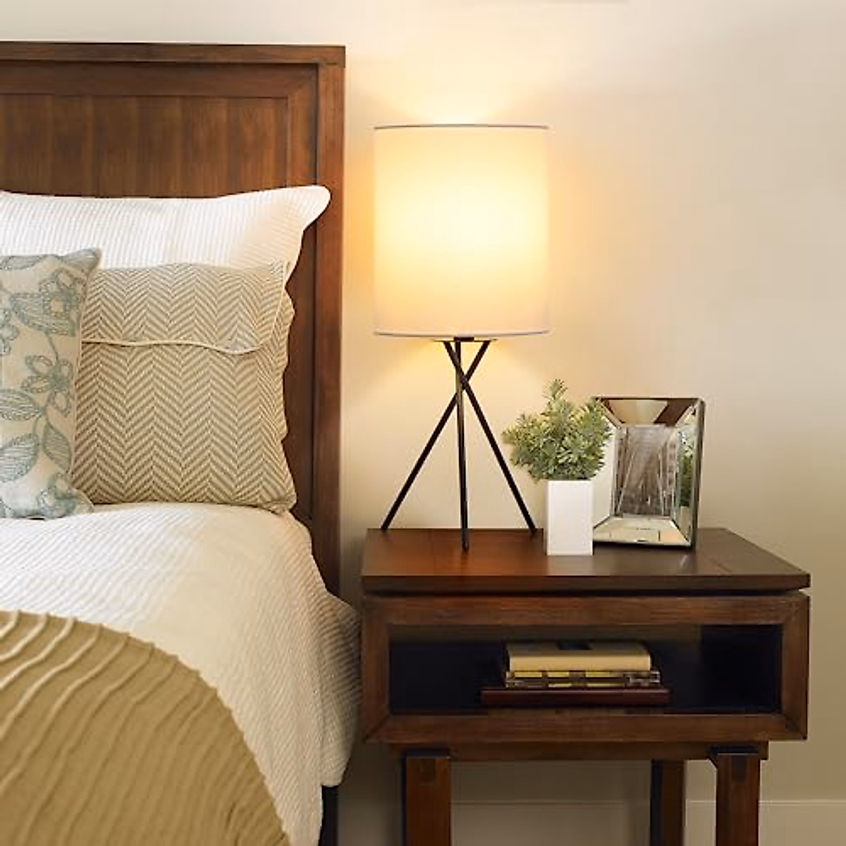 FOLKSMATE Bedside Table Lamp with Black Metal Base, Modern Small Desk Lamp, Nightstand Lamp with White Linen Fabric Lampshade, Side Table Lamp for Bedroom Living Room Home Office, Bulb Not Included