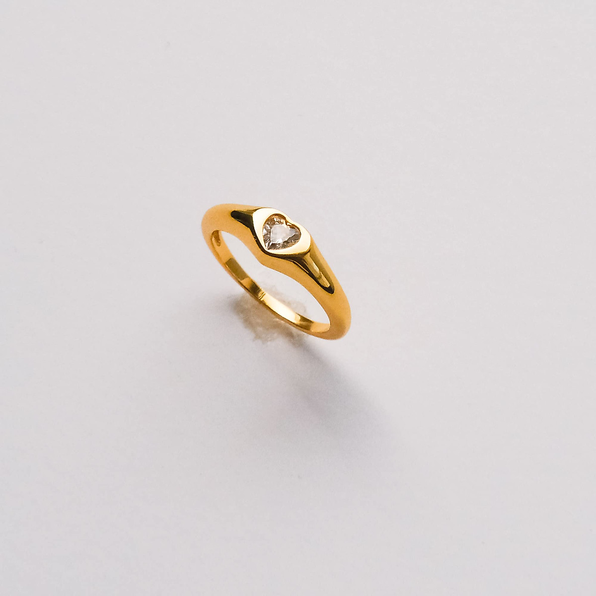 espere Cubic Zirconia Heart Inlay Signet Ring 18K Gold Plated | Minimal Dainty Pinky Ring | Simple Small Stackable Heart Ring Promise Ring Birthday Gift for Her [Size 3]