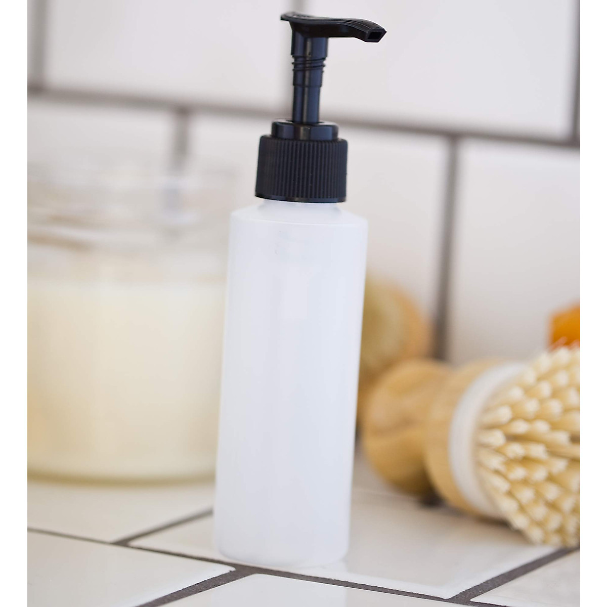 4 oz / 120 ml Clear Natural Refillable Plastic Squeeze Bottle with Black Lotion Pump (12 Pack) + Labels