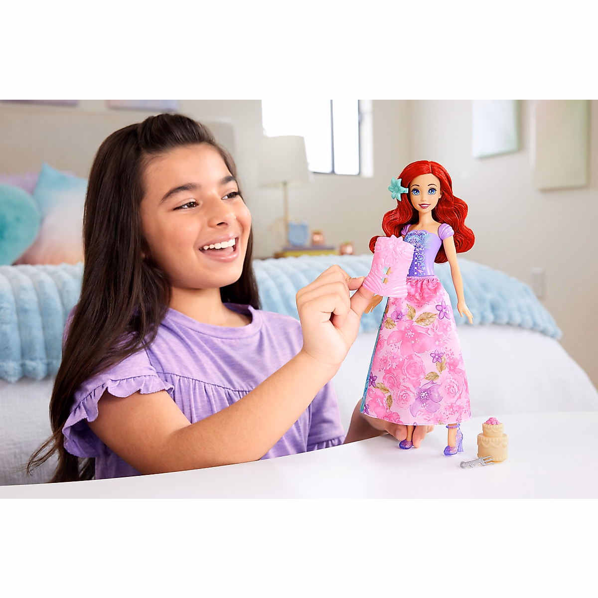 Mattel Disney Princess Ariel Fashion Doll Set, Spin & Reveal with 11 Surprises Including 5 Accessories, 5 Stickers & Play Scene, Inspired by Movie