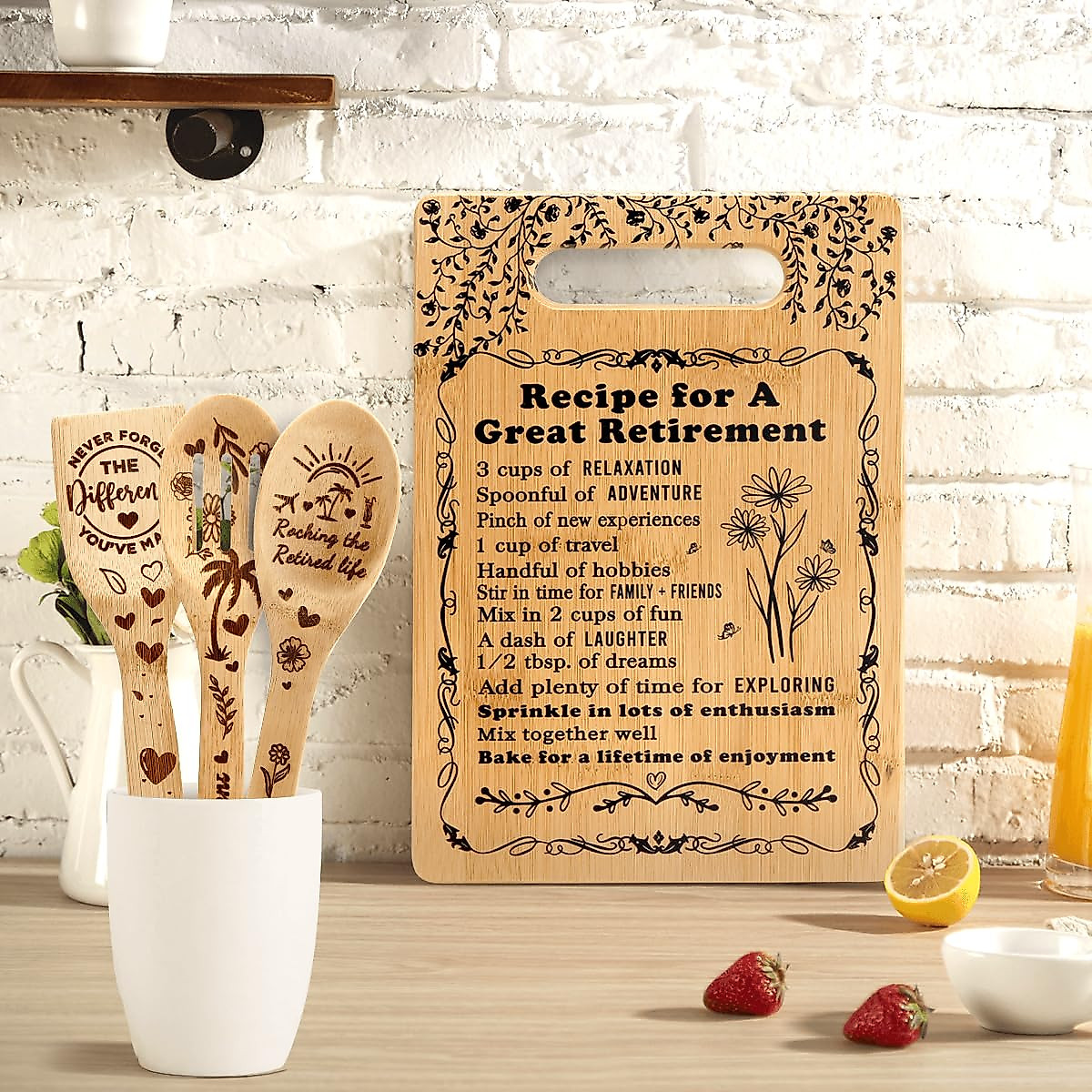 Retirement Gifts for Women Happy Retirement Cutting Boards Gift with Utensil Set Gifts Leaving Gifts for Female Coworker Teachers Nurses Boss Mom Grandma Friends Retirees Kitchen Cutting Boards C006