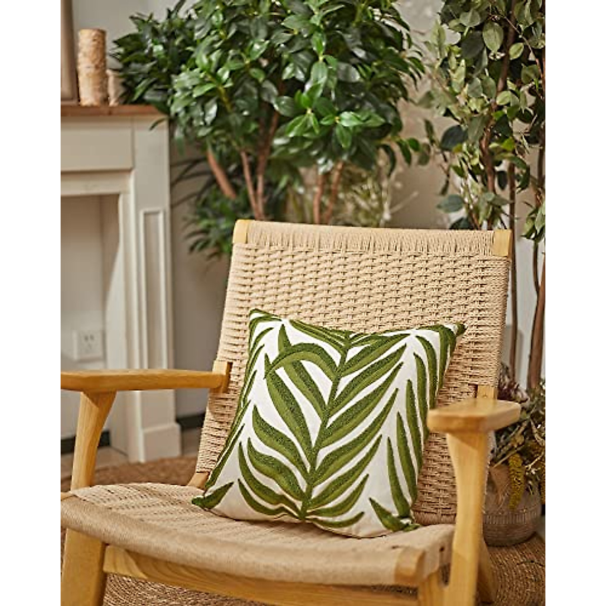 Summoning Green Leaf Throw Pillow Covers 18x18, Plant Embroidered Pillows Decorative Throw Pillows for Couch Bed Sofa Bedroom (Pack of 1)