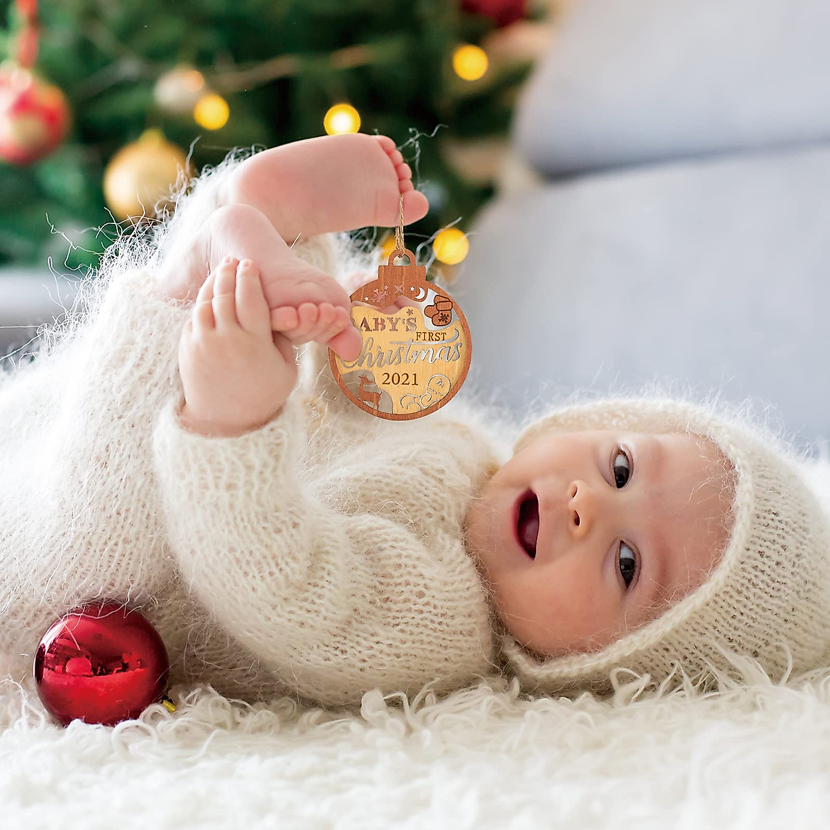 Creawoo Baby’s First Christmas 2021 Ornament, Wooden Christmas Tree Ornaments, Family Holiday 1st Xmas Keepsake Gift for New Born Baby Boys, Girls and New Parents with Hollowed Design