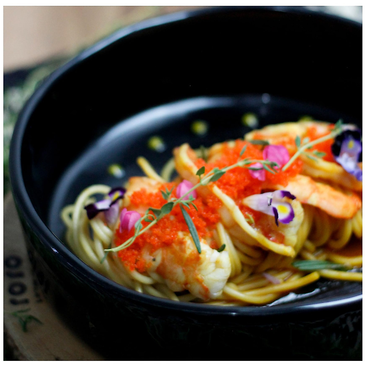 roro Ceramic Stoneware Hand-Molded Glossy Black 8 inch large Salad or Pasta Bowl | Pet Friendly