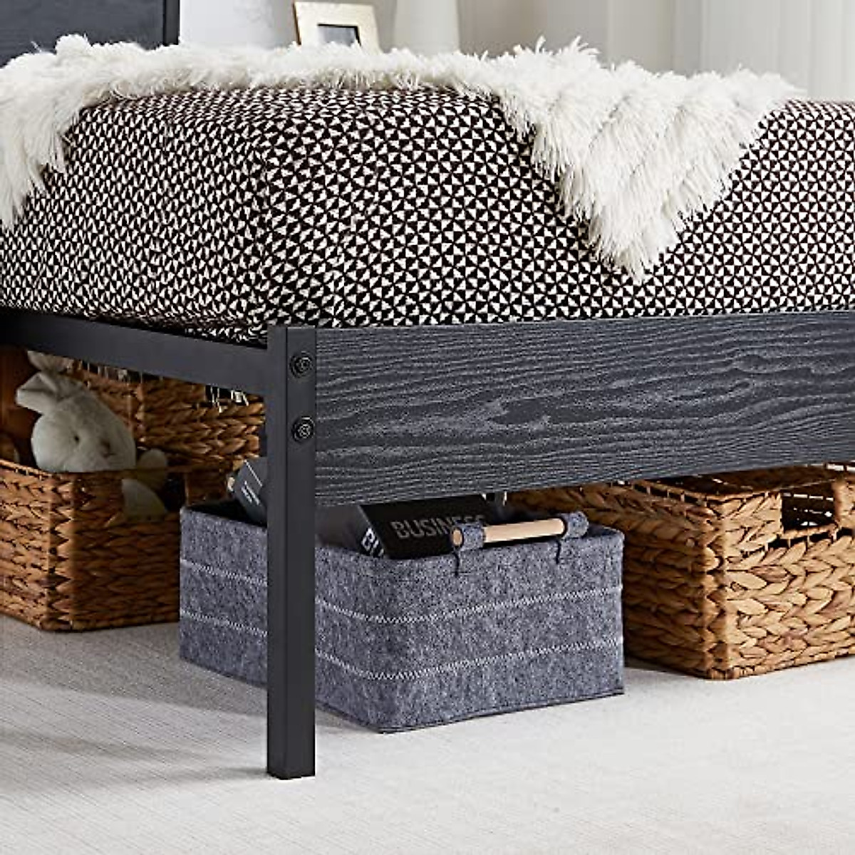 VECELO Full Size Platform Bed Frame with Wood Headboard, Strong Metal Slats Support Mattress Foundation, No Box Spring Needed