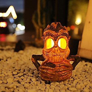 AIVCQZE Solar Tiki Statue Lights Outdoor Garden, Solar Halloween Figurine Lights, Large Solar Flickering Flame Light Waterproof Suitable for Table Yard Garden Patio Pathway