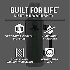 Stanley Classic Vacuum Bottle 2.0QT Hammertone Green