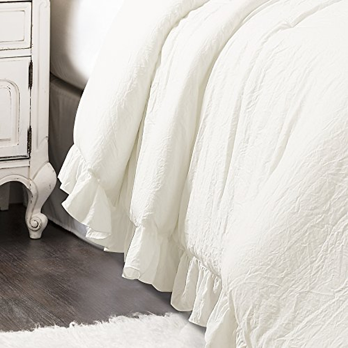 Lush Decor Reyna 3-Piece Ruffled Comforter Bedding Set with Pillow Shams, King, White