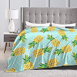 Perinsto Cute Pineapples Throw Blanket Ultra Soft Warm All Season Polka Dots Background Decorative Fleece Blankets for Bed Chair Car Sofa Couch Bedroom 50"X40"