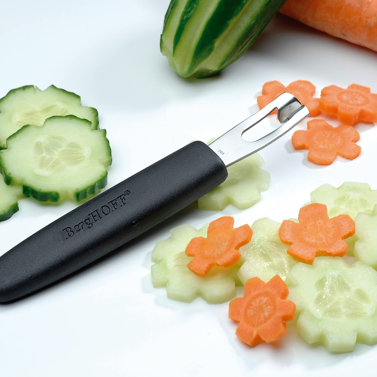 BergHOFF Essentials 8Pcs Garnishing Set in Bag, Lemon Zester, Double & Single Melon Baller, Channel Knife, Butter Curler, Peeler, Apple Corer, Great for Gift, Professional & Domestic Use