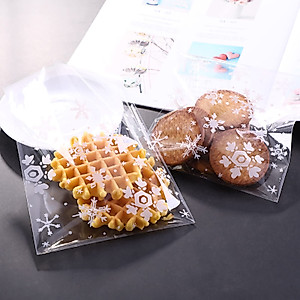 Tatuo 200 Pieces Christmas Cookie Bags Wrappers Snowflake Cellophane Treat Bags Small Holiday Clear Candy Bag Gifts Goodies Bags with Self Adhesive Seal for Gift Giving