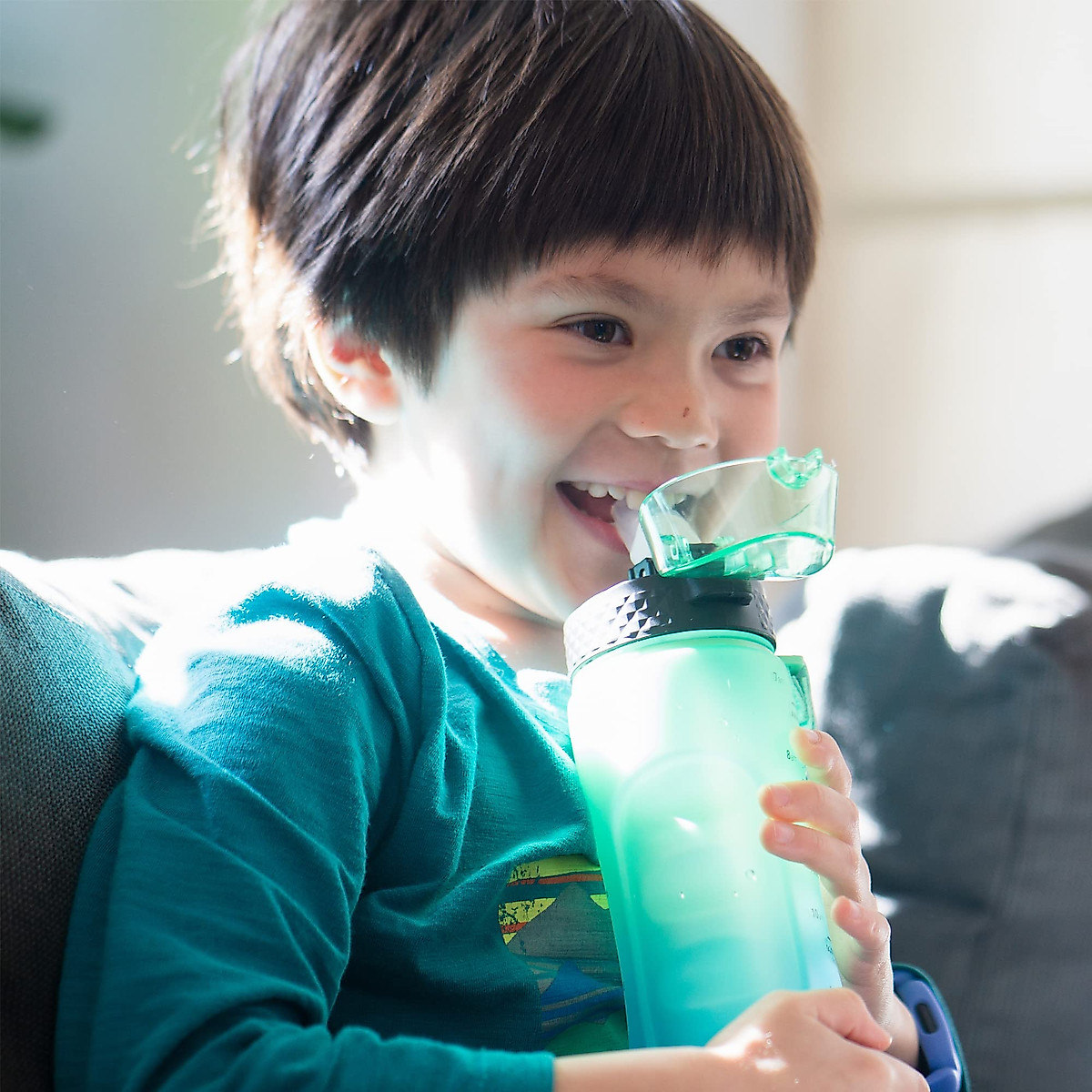 AIDEAMART 24 OZ Motivational Kids Water Bottle With Time Marker,Straw Lid,Leak Proof, Tritan BPA Free Sports Water Bottle Green-Blue(1 Lid)