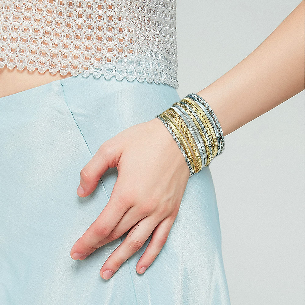 JEWPARK 50Pcs Mixed Metal Aztec Multi Bangle Set Indian Wedding Multi Textured Bracelet Smooth Bangle Bracelets Set of 50 in Gold Tone for Women