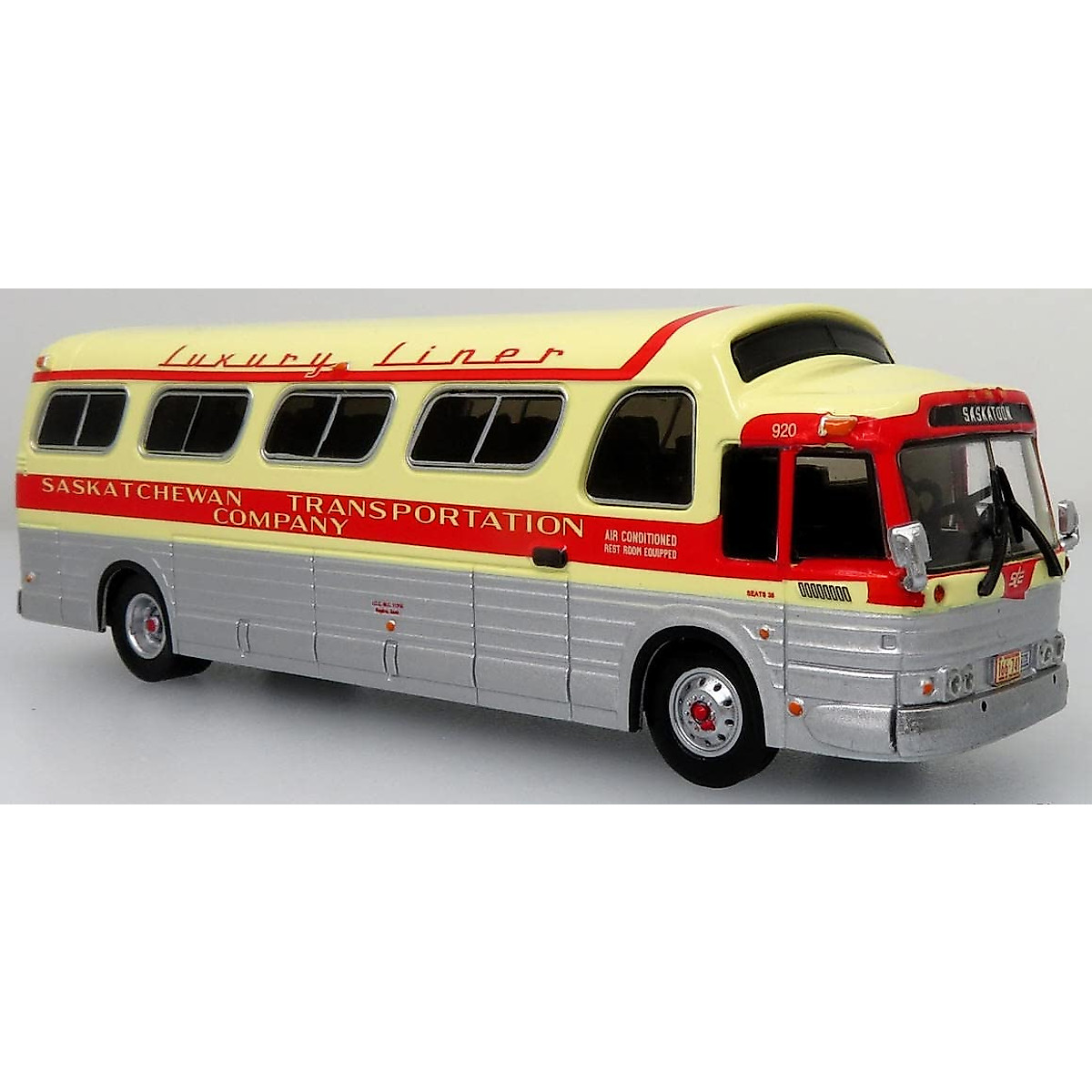 Iconic Replicas GM PD4107-Buffalo Coach Saskatchewan Transportation Company Canada 1:87-HO Scale New in The Box