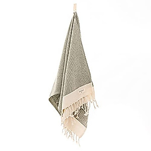 BAROOGA Turkish Hand Towel (Set of 2) for Kitchen and Bathroom | 100% Cotton, 18 x 38 Inches | Prewashed Decorative Peshtemal Towel for Face, Hand, Hair, Yoga, Dishcloth, Tea Towel (Kale Green)