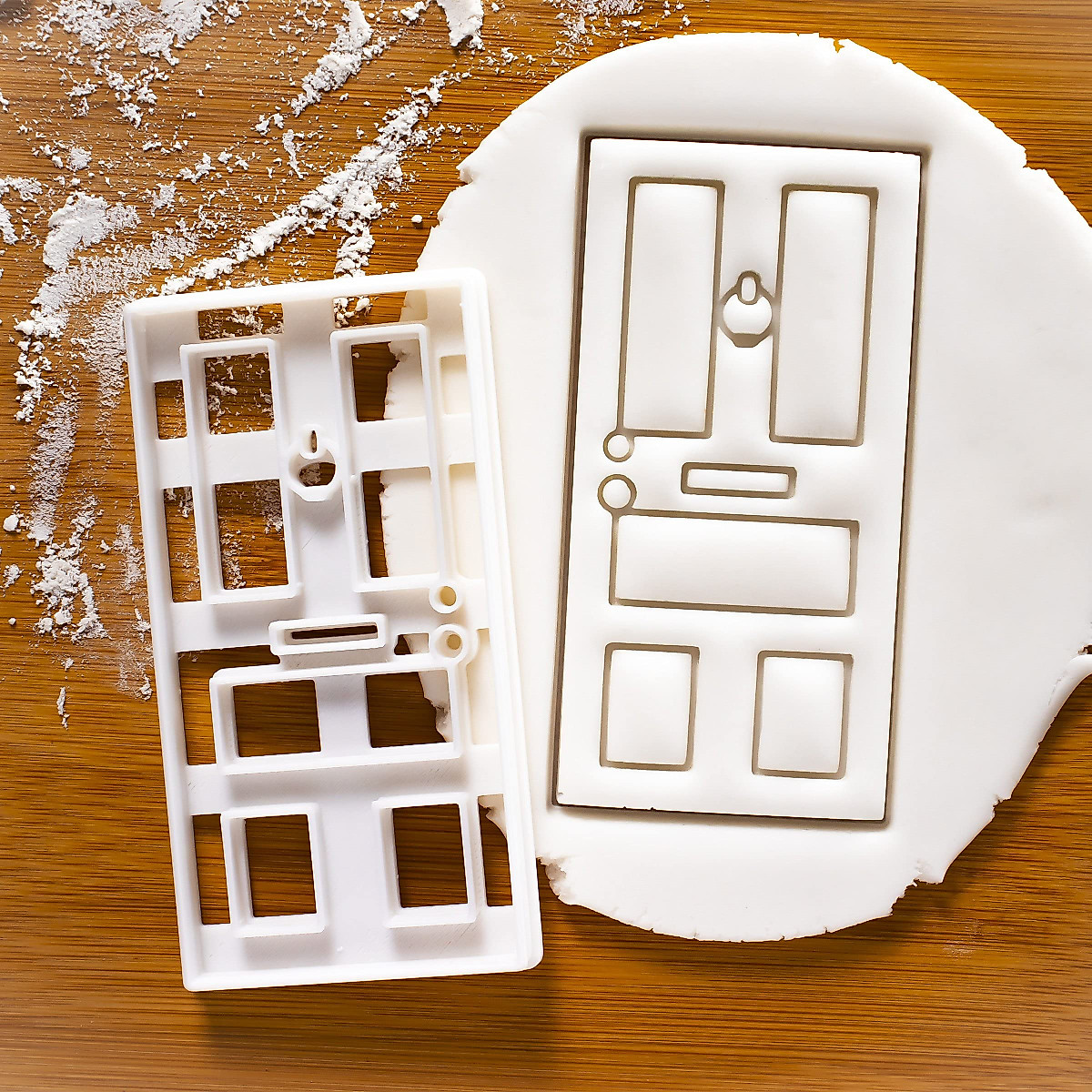 Set of 4 Housewarming cookie cutters (Home Sweet Home, House Door, House Key, and Welcome Mat), 4 pieces - Bakerlogy