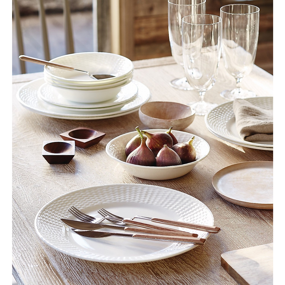 Wedgwood Nantucket Basket Teapot, 40.4 oz, White