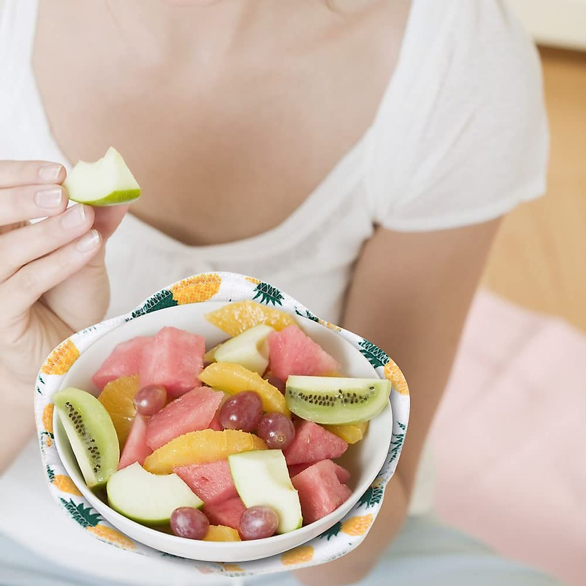 ZUYYON 5Pcs Microwave Bowl Huggers Fruit Pattern Microwave Safe Hot Soup Bowl Holders Multipurpose Cotton Bowl Cozies Plate Hugger for Soup, Rice and Pasta Bowls(Pineapples)