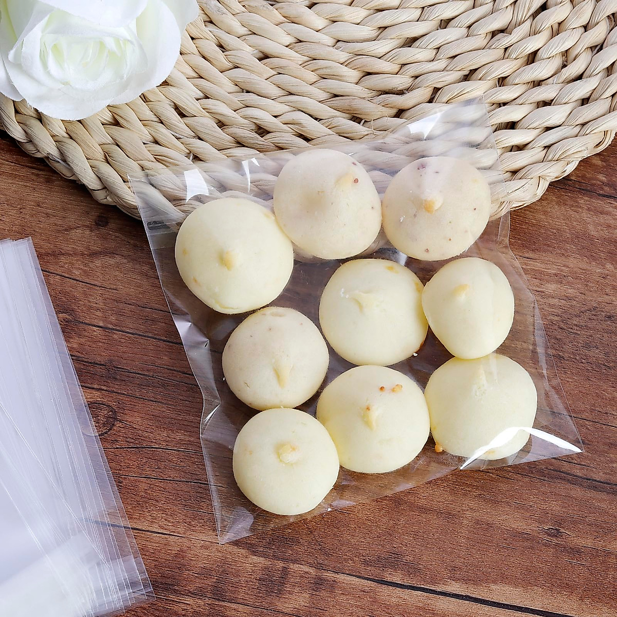 Djpoaug 200 Pcs Clear Cellophane Bags Transparent Plastic Bags Self Sealing Self Adhesive Cookie Bags for Small Candy Treats Packaging Poly Bags - 5x5 Inch