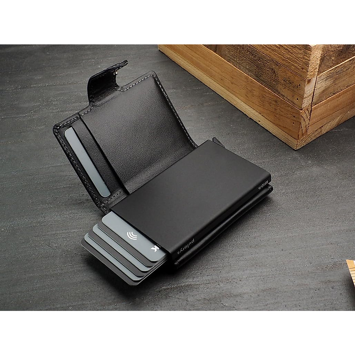 pularys Mini Wallet LONDON - Credit Card Holder Made of Italian Leather - RFID blocking - Up to 9 Card Slots - Coin Pocket - For Men and Women - Classic Design