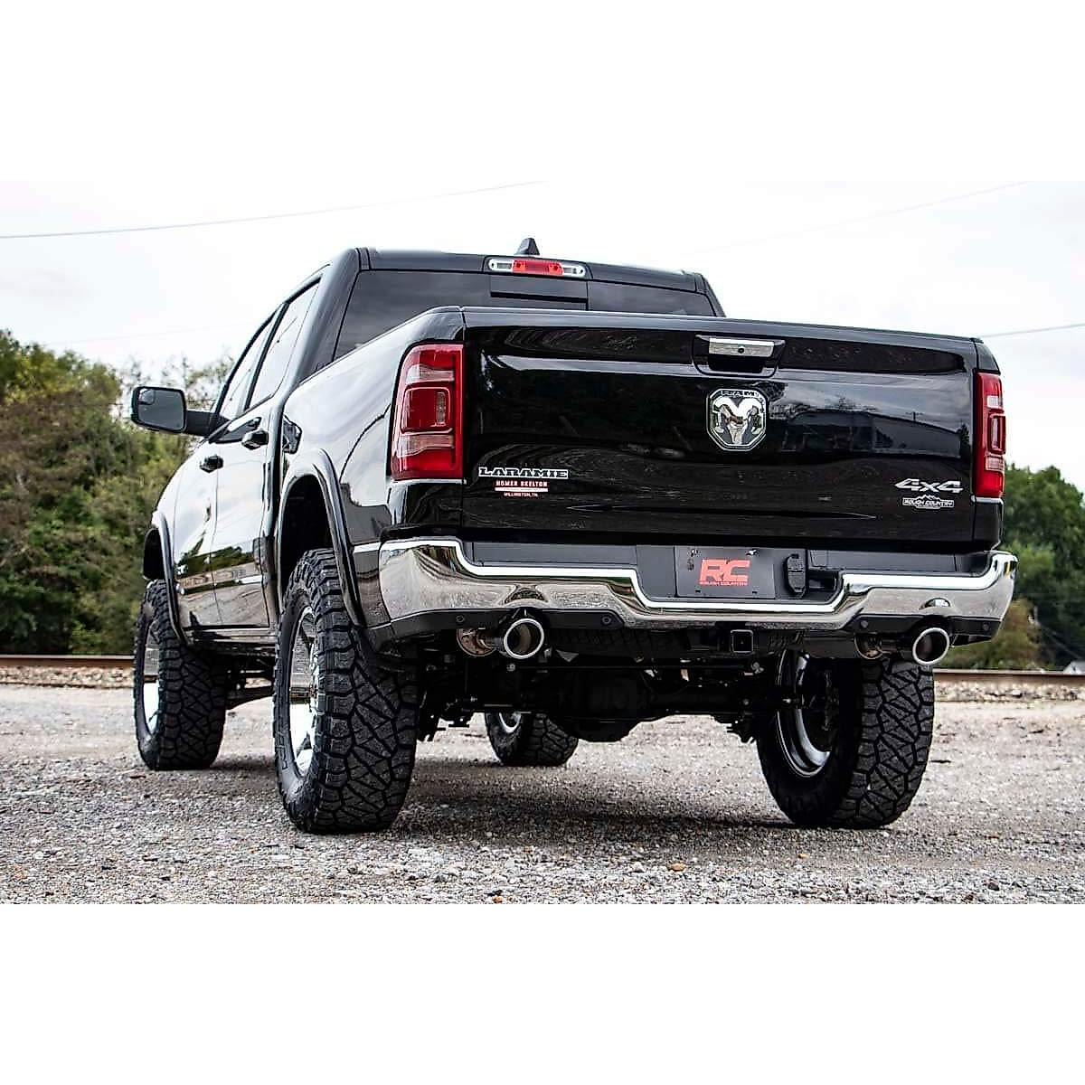 Rough Country 6" Lift Kit w/N3 Struts & V2 Shocks for 19-22 Ram 1500 4WD - 33471