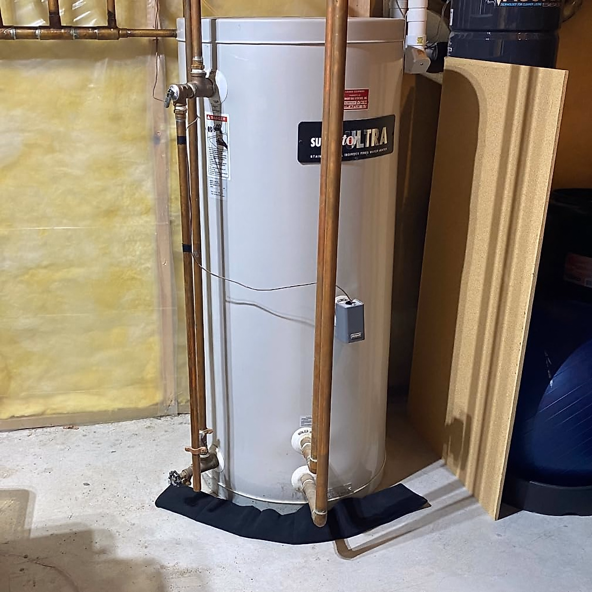 Evelots Water Absorber Snake Sock -2 Pack-Reusable Water Barrier - Absorbs 10 Times its Weight-Great for Leaks & Spills from Doors, Windows, Water Tank, Heavy Rain, Shower Tub-3 Feet Long