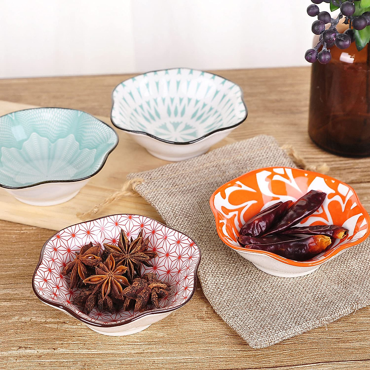 VanEnjoy Modern Style Ceramic Japanese Dipping Bowl Soy Sauce Seasoning Dishes Soy Dipping Sauce Dishes Set of 4