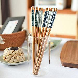 5 Pairs Natural Bamboo Reusable Chopsticks with Gift Box, Non-slip Chopstick Gift Set for Sushi Rice Noodles, Chinese Japanese Tableware, 8.86 Inches/22.5cm, Blue Magnolia