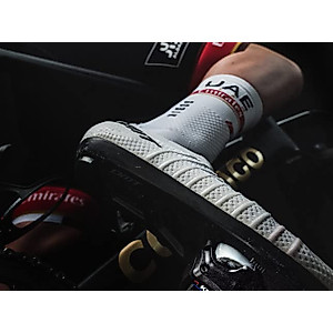 LOOK Cycle - KEO Grip Cleat Cycling Cleats – Anti-Slip Surface - Minimum Weight, Compact Size - 4.5° Angular Freedom - Color Grey