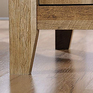 Sauder Dakota Pass Side Table, Craftsman Oak finish