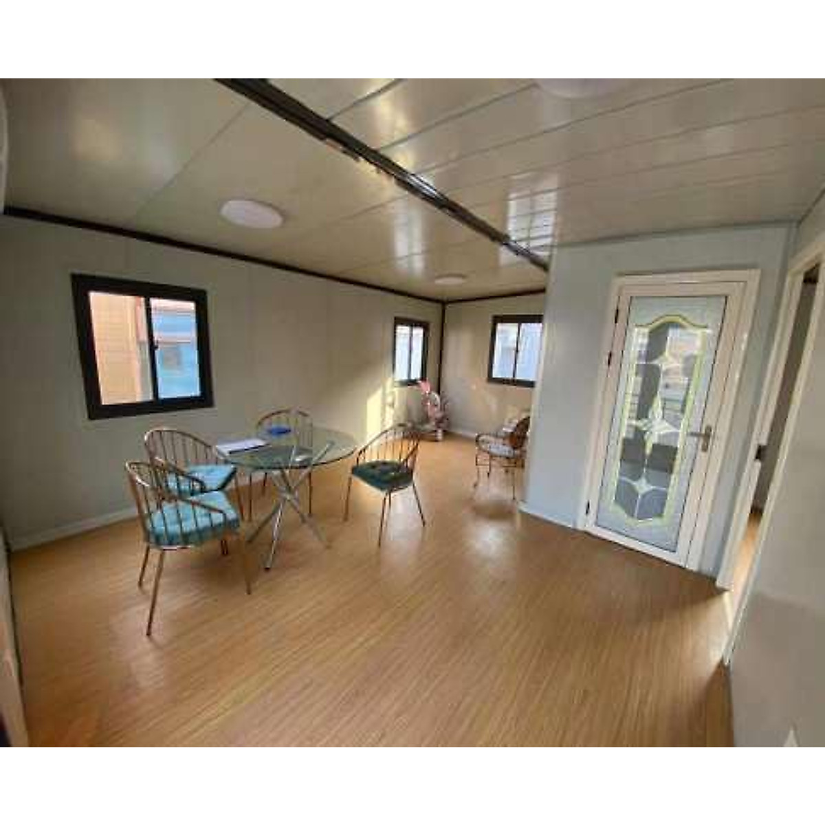 40 ft Modern 2024 Luxury Prefab Villa, Insulated Portable Expandable Container 1 Bedroom. Mobile Tiny Home with Free Electric Water Heater Tiny Backyard House, Movable, Foldable, and Expandable