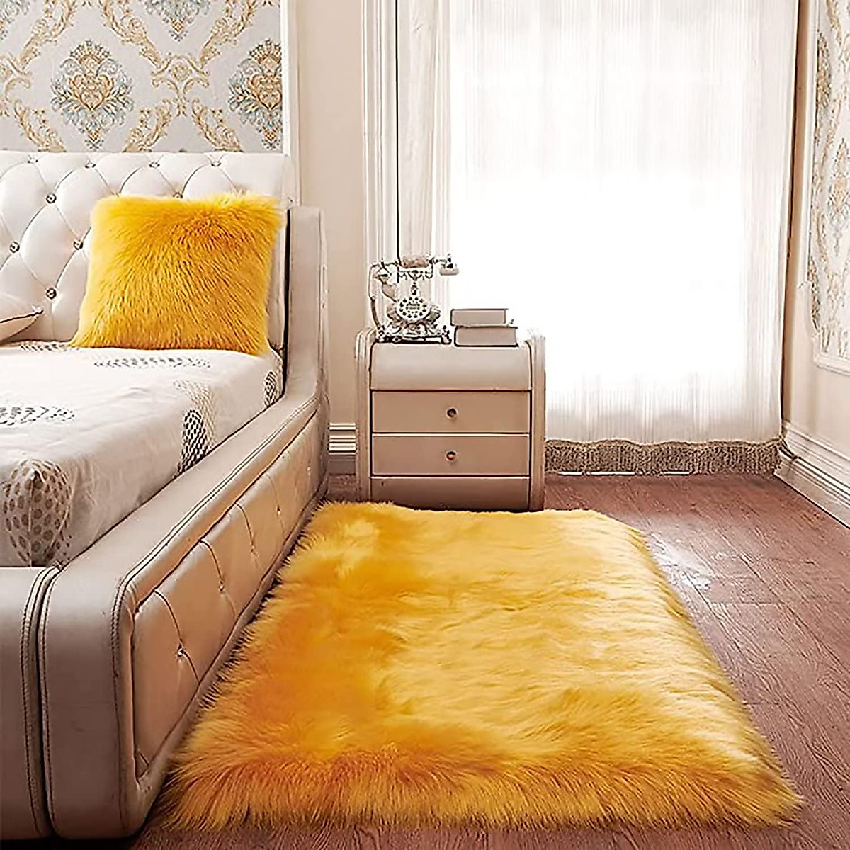 Luxury Faux Sheepskin Fur Area Rug Soft Fluffy Area Rugs,Shag Plush Fur Carpet Faux Fur Rug for Bedroom Floor Sofa Living Room,3 x 5 Feet Rectangle,Gold