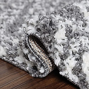 SUPERIOR Indoor Shag Area Rug Perfect for Bedroom, Kitchen, Laundry Room, Entryway, Office, Playroom, Plush Fuzzy Carpet Cover, Contemporary Modern Boho Geometric, 8' x 10', Cream-Black
