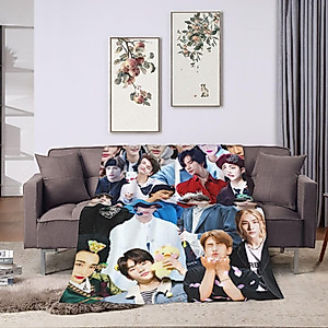 Blanket Stray Kids Hyunjin Ultra-Soft Micro Fleece Throw Blankets Beach Blankets Decoration Gift for Decor Home Sofa,Office,DormitoryBed car Camp Couch All Seasons
